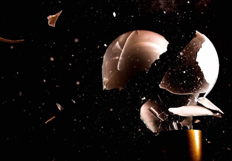 Explosão vs. Implosão: Entenda as Diferenças | Seletronic