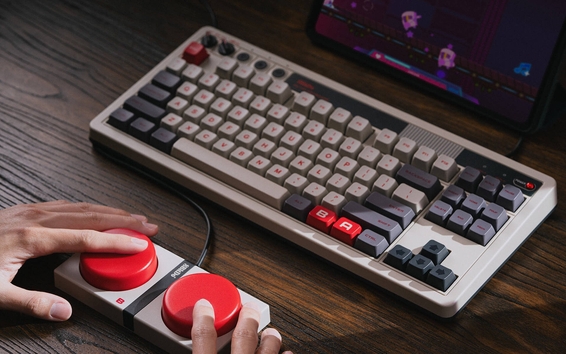 8BitDo Lança Teclado Mecânico Inspirado no NES e Famicom | Seletronic